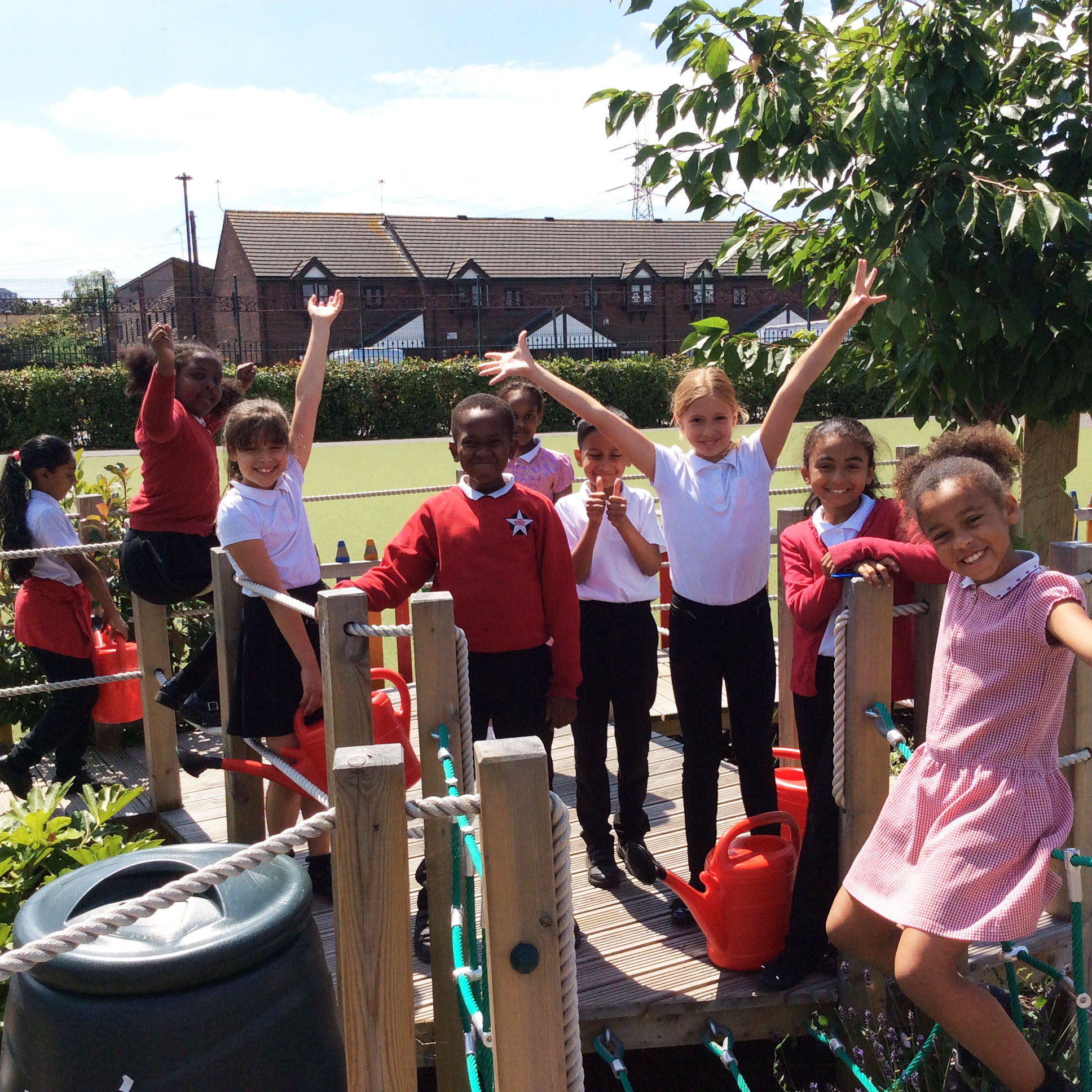 Behind the Sunday Mirror - Star Primary School - Cultivation Street